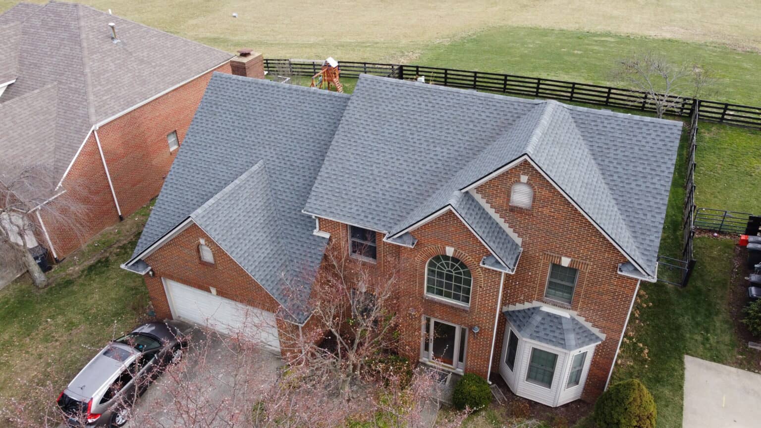 About Us - Pinnacle Roofing