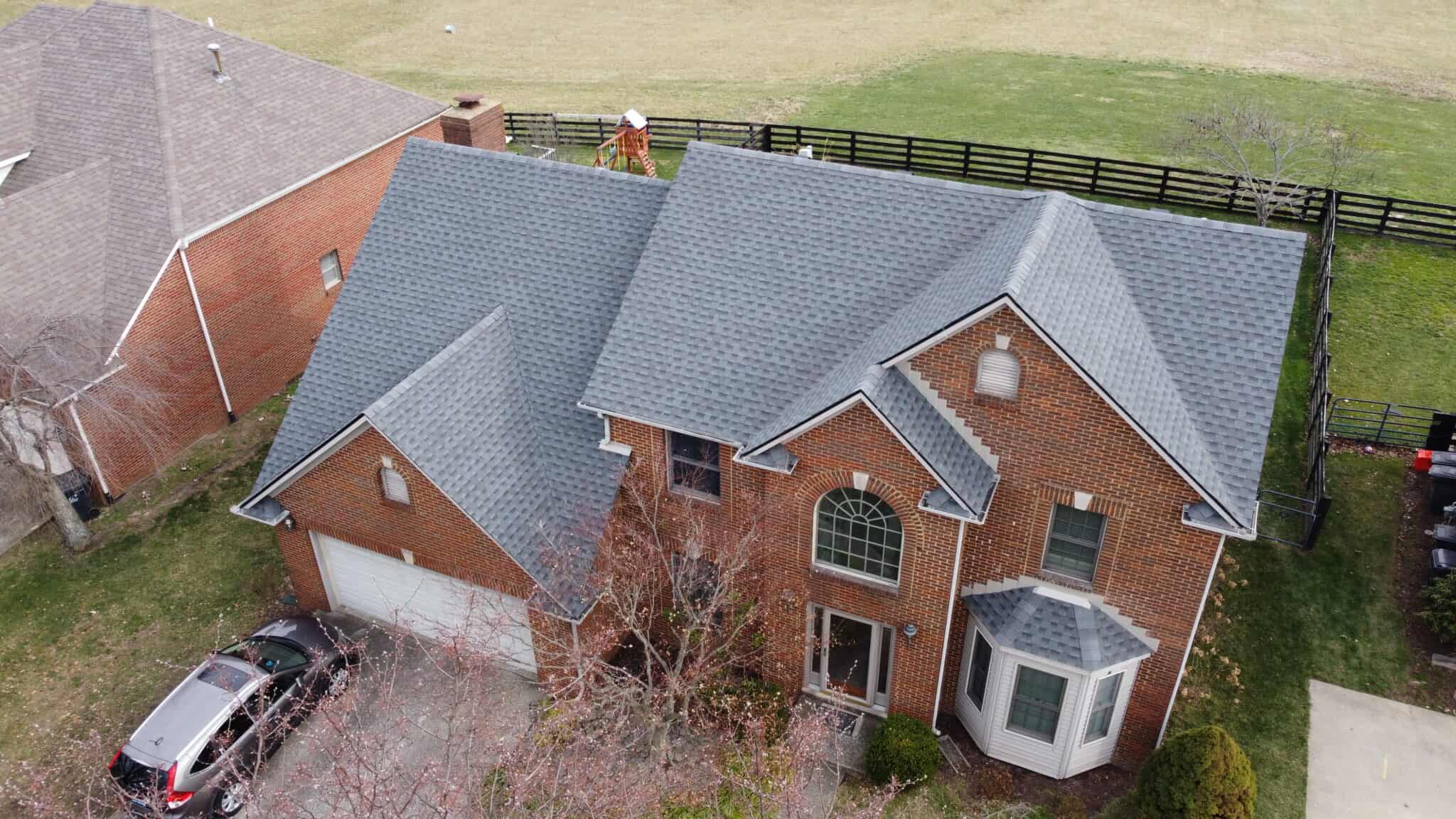 About Us - Pinnacle Roofing